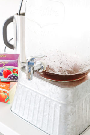 Wild Berry Peach Tea Lemonade :: The Perfect Tea for Parties - Seven Graces