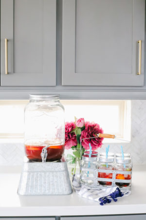 Wild Berry Peach Tea Lemonade :: The Perfect Tea for Parties - Seven Graces